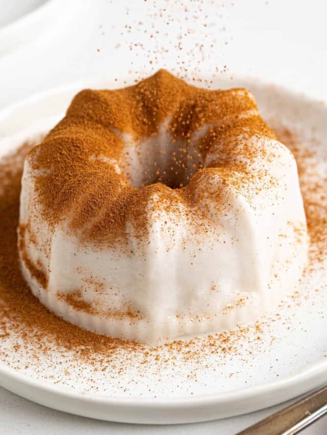 Tembleque (Puerto Rican Coconut Pudding) - Salima's Kitchen