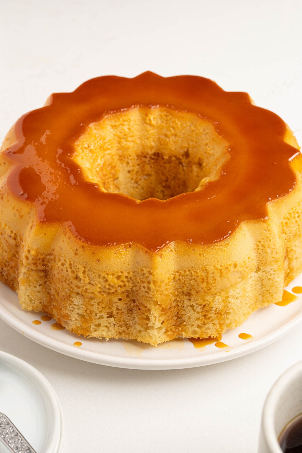 Puerto Rican-Style Flancocho (Vanilla Flan Cake) | Salima's Kitchen