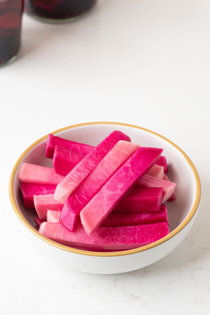 5 Ingredient Pink Pickled Turnips | Salima's Kitchen