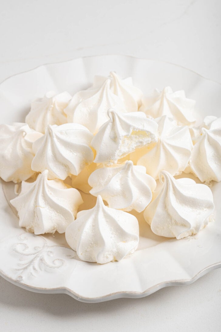 3-Ingredient Meringuitos (Meringue Cookies) | Salima's Kitchen